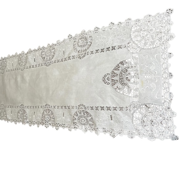 Source Unknown | Dining | Vintage Exceptional Linen Lace Embroidery ...